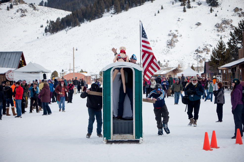 Dudes in Dresses and Flying Porta Potties... Groover'ing it at the ...